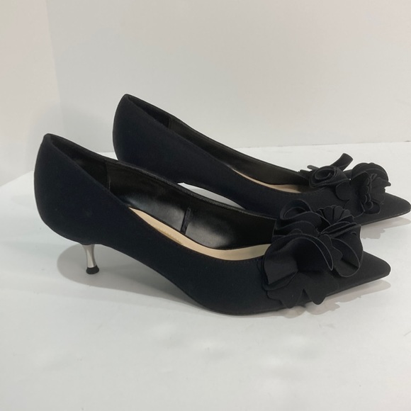 Zara | Shoes | Zara Black Sleek Silver Kitten Heel Pump With Floral ...